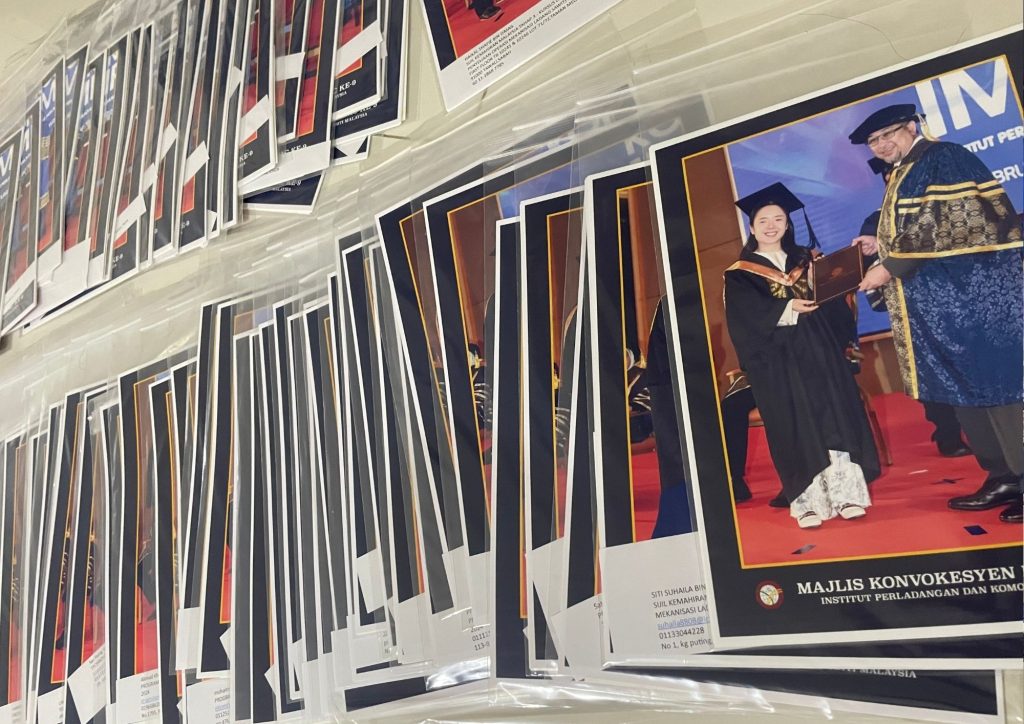 Order Gambar Graduasi TiKL 2025 - XEN STUDIO